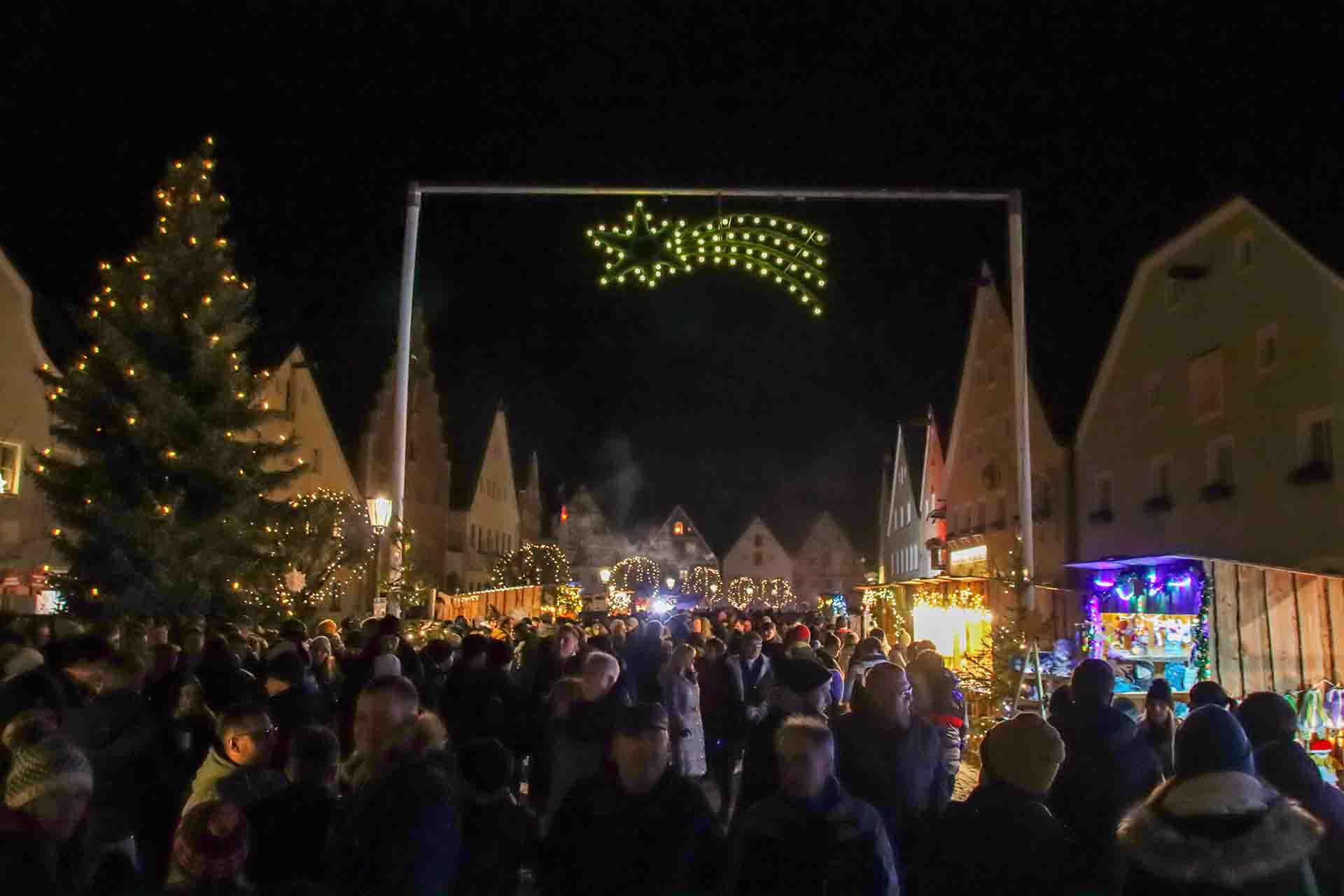 Romantischer Weihnachtsmarkt in Berching | Wochenblatt Neumarkt